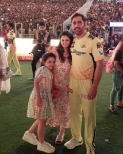 MS Dhoni Family- Father, Mother, Brother, Sister